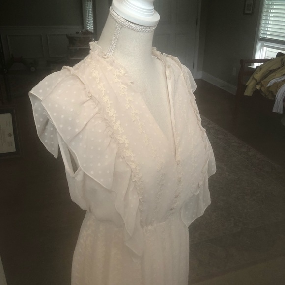 Zara | Dresses | Zara Dress 46 Inches Long Very Pretty It Is New Never ...